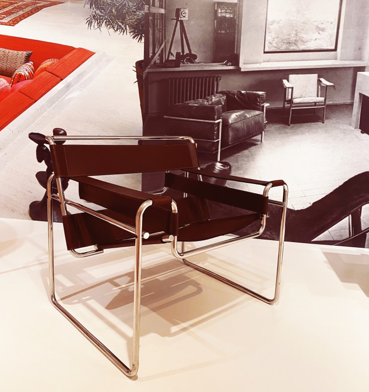 Martin’s Chair vs. Frasier’s Chair – K Elizabeth Fleck.com